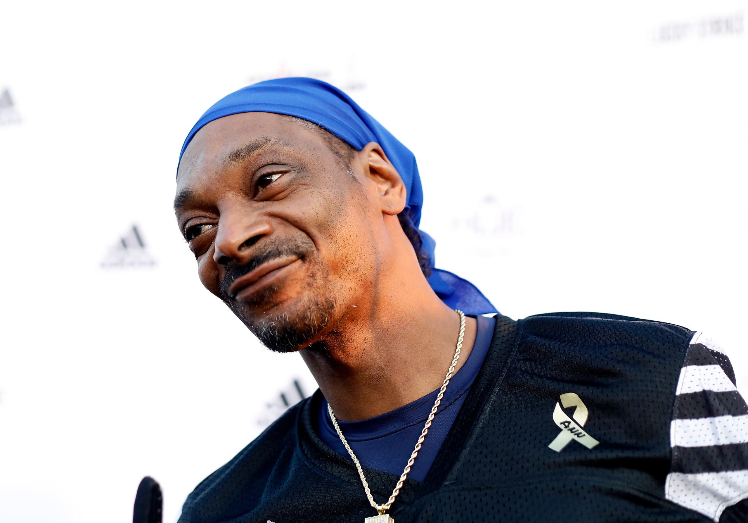 Snoop Dogg vedeta internetului din Romania - MB MUSIC